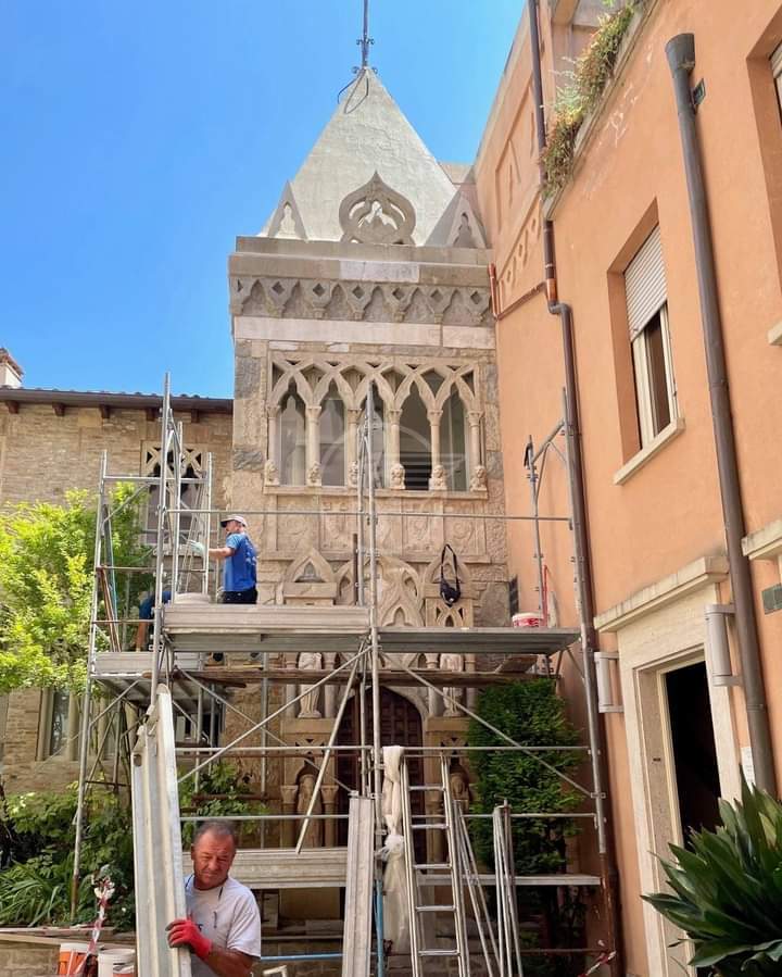 Completato il restauro della facciata della Cappella Petrangolini